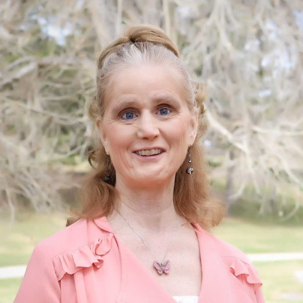 Gail Hamilton's Instagram, Twitter & Facebook on IDCrawl