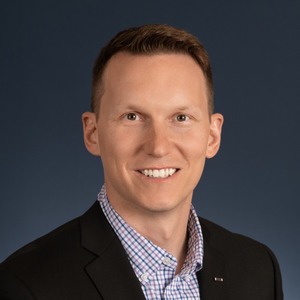 Hire a Military Speaker | eSpeakers